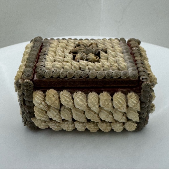 reliance | Accents | Vintage Philippines Shell Decorated Trinket Box ...